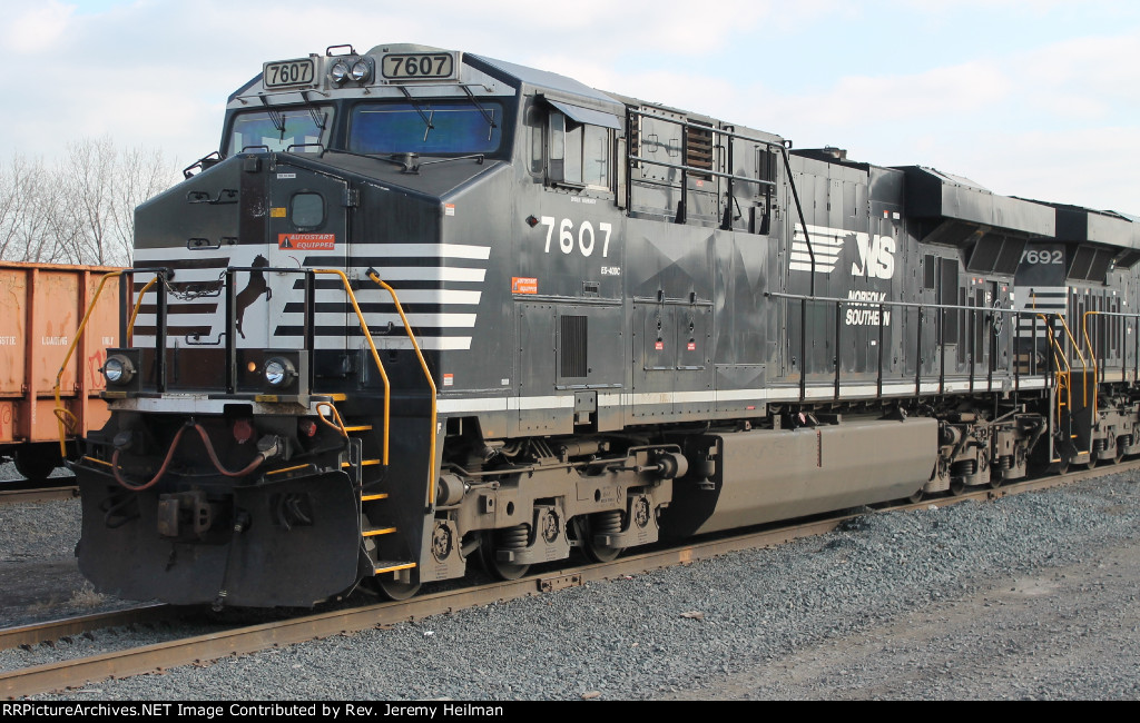NS 7607 (1)